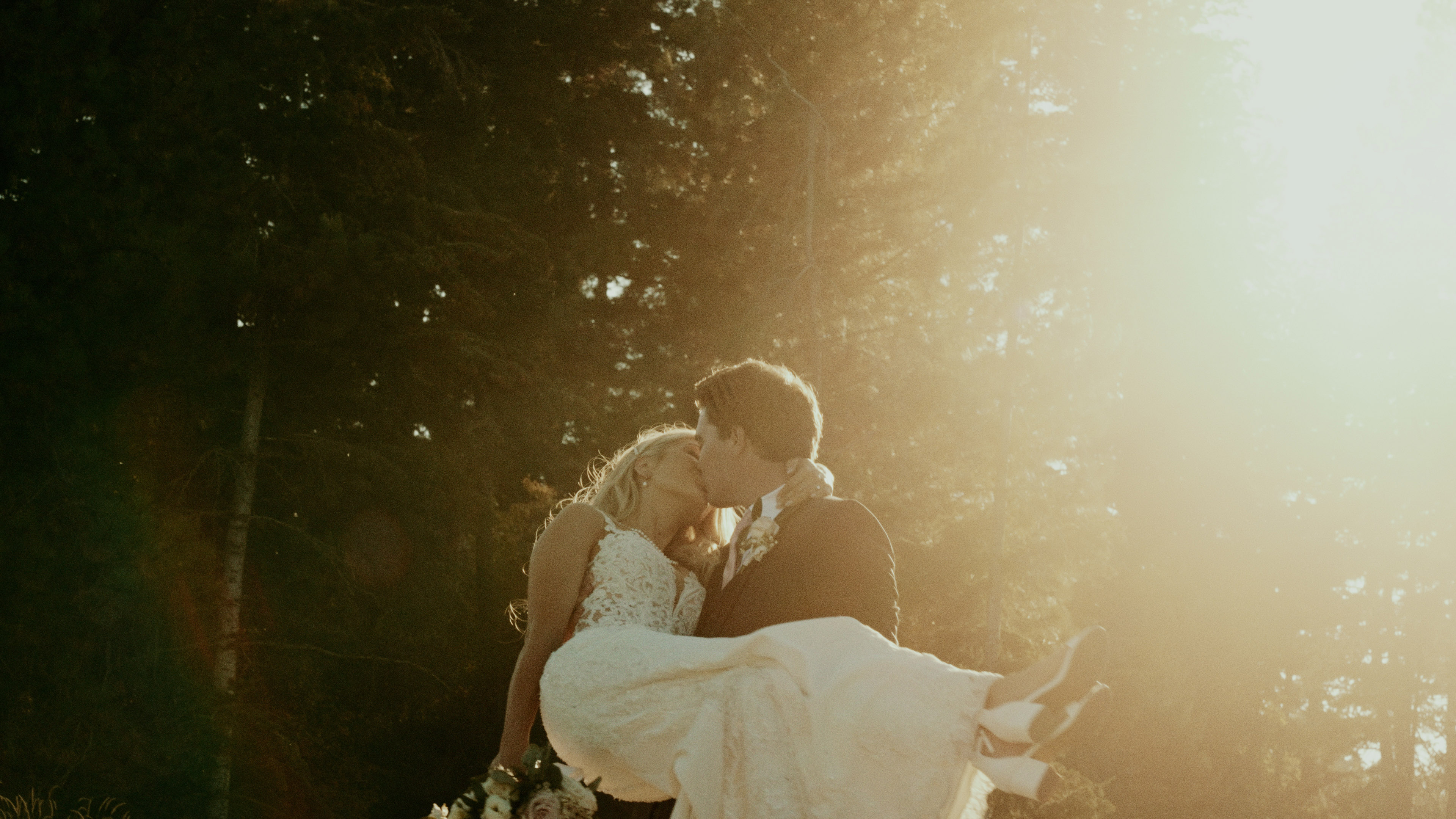 Courtney + Garrett | Kelowna, British Columbia, Canada
